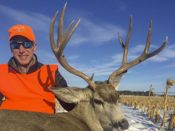 Nebraska Mule Deer Hunting Trips » Outdoors International