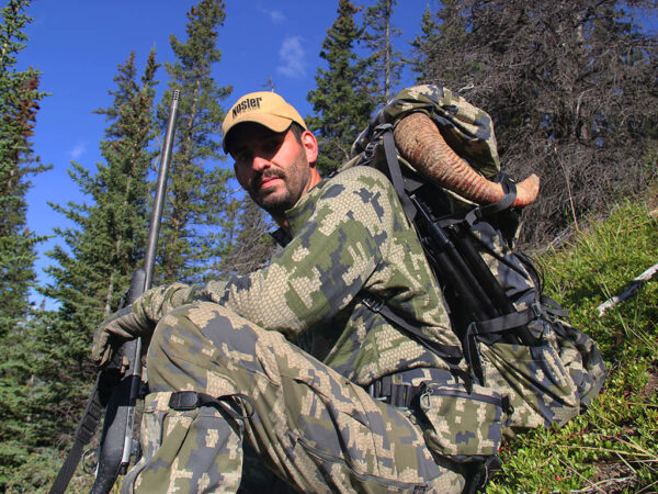Alberta Bighorn Sheep Hunting Trips » Outdoors International