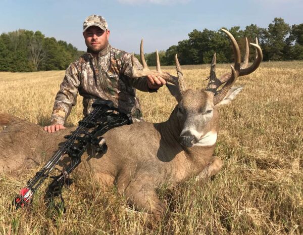 Illinois Whitetail Hunts » Outdoors International
